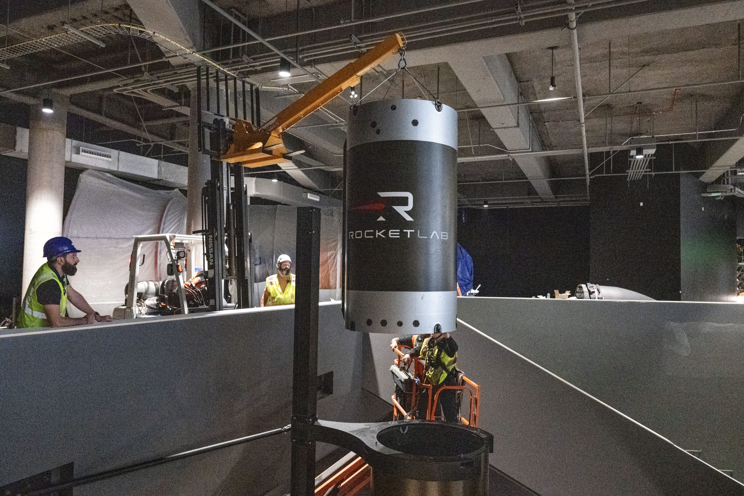 California Science Center Installs Electron Rocket in Future Air and Space Center - SM Mirror